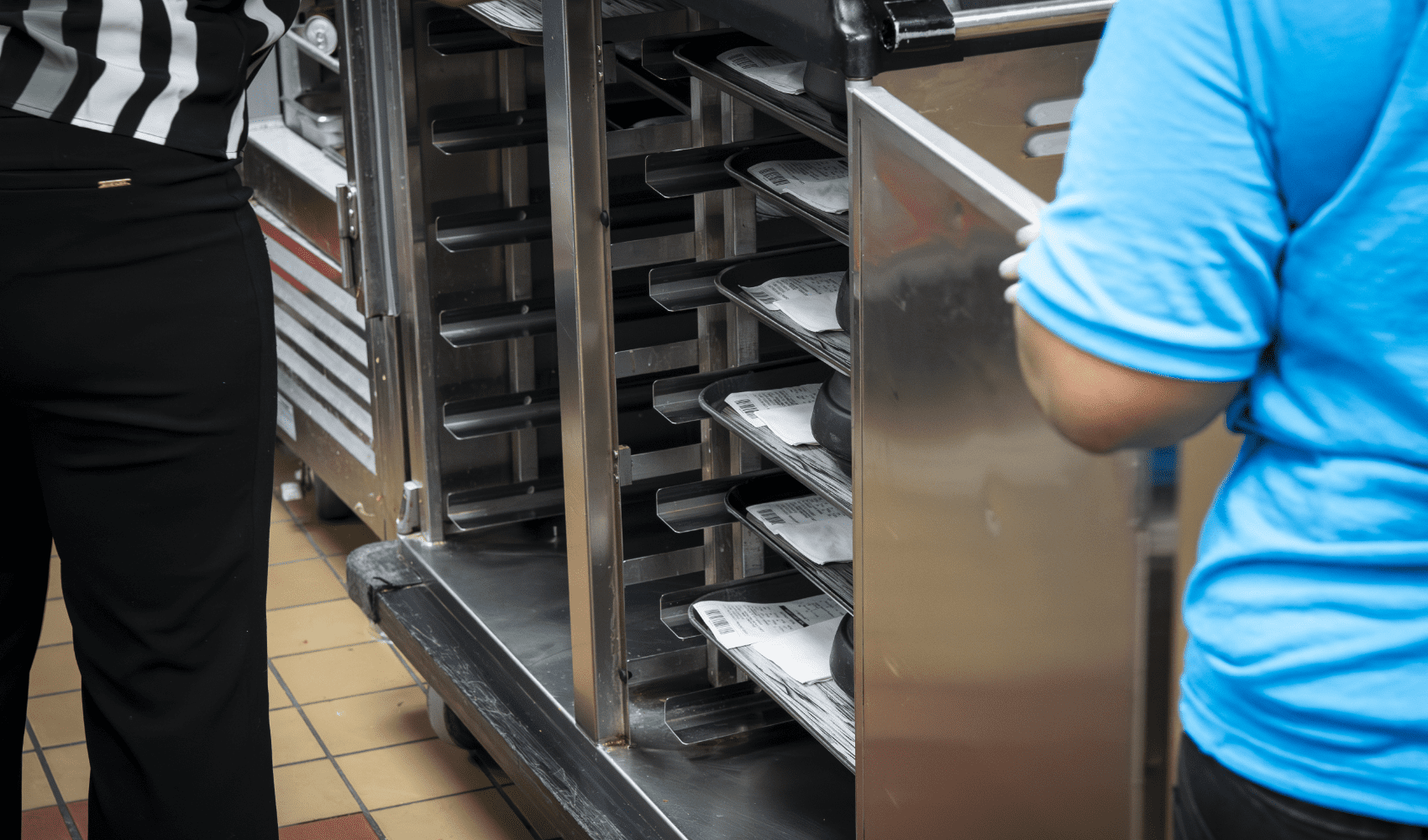 Smart Two Way Radios for Restaurants & Food Service - Relay