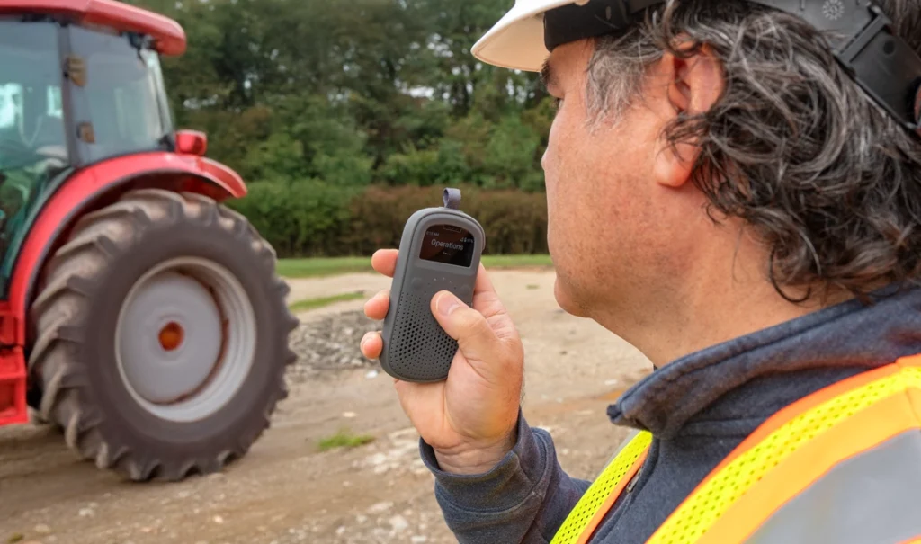 Two Way Radios for Farming - Agricultural Communication & Tractor Radio ...